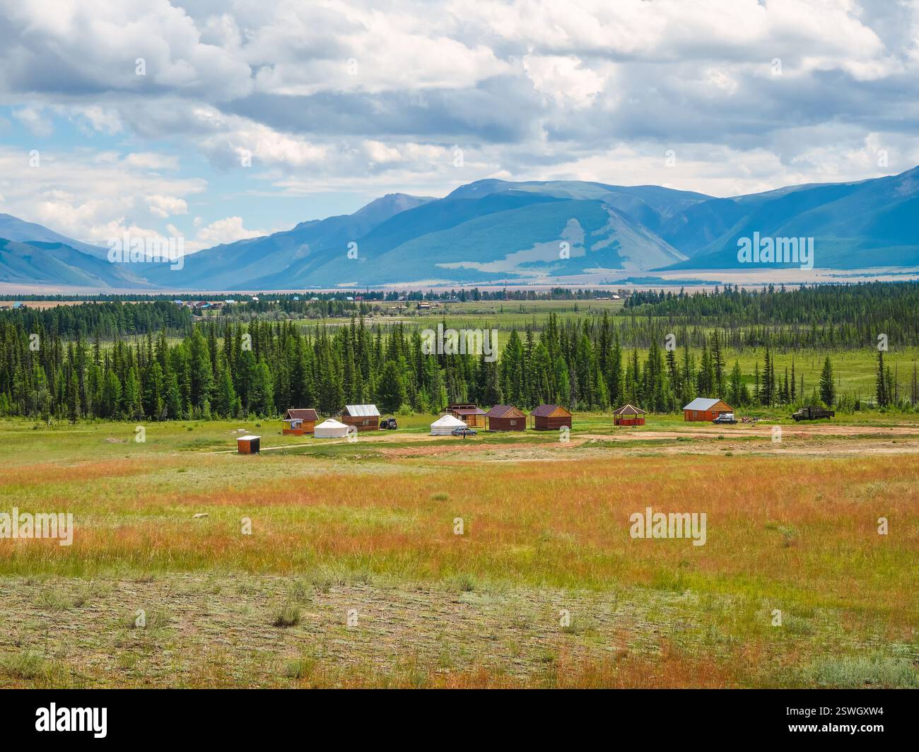 Remote hill farm hi-res stock photography and images - Alamy