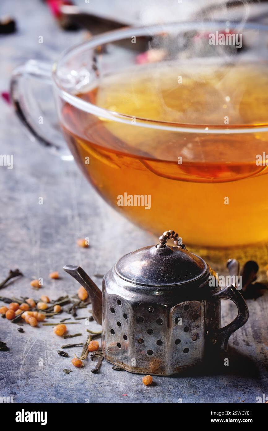 Teastrainer hi-res stock photography and images - Alamy