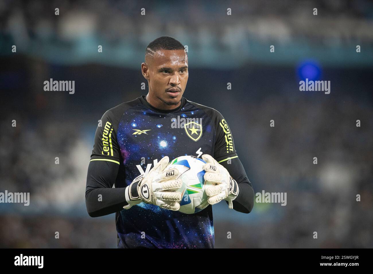 Goalkeeper John Victor of Botafogo warms up prior to Recopa ...