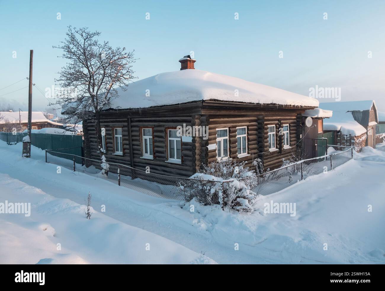 Courtyard under snow hi-res stock photography and images - Alamy