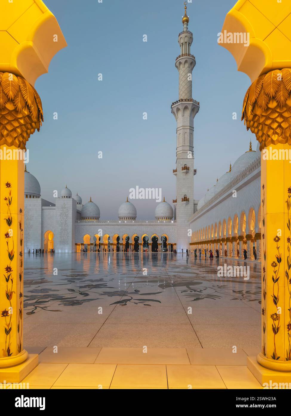 Night vertical view of the Sheikh Zayed Grand Mosque. Arabic ...