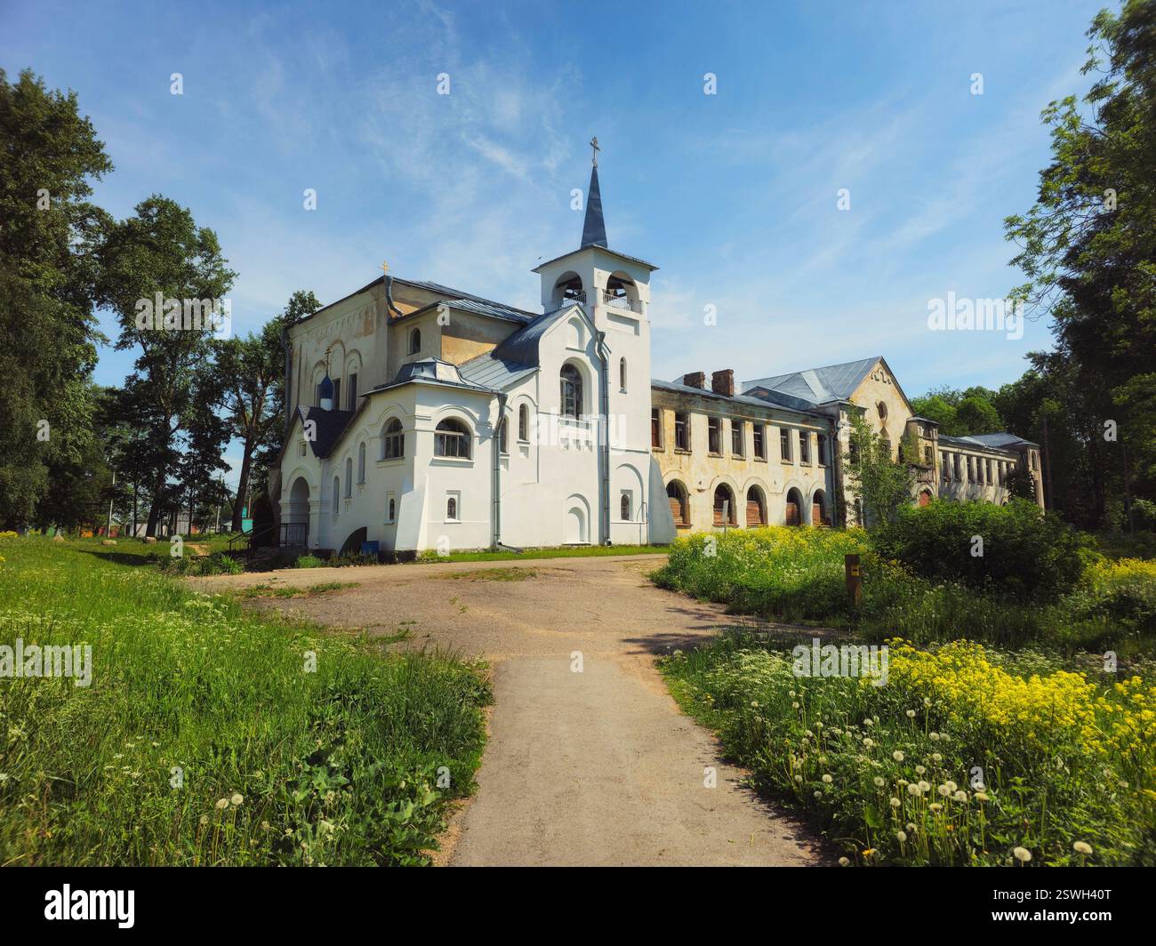 Old school house of the Agricultural colony of M.P. Bekleshov, Izvara ...