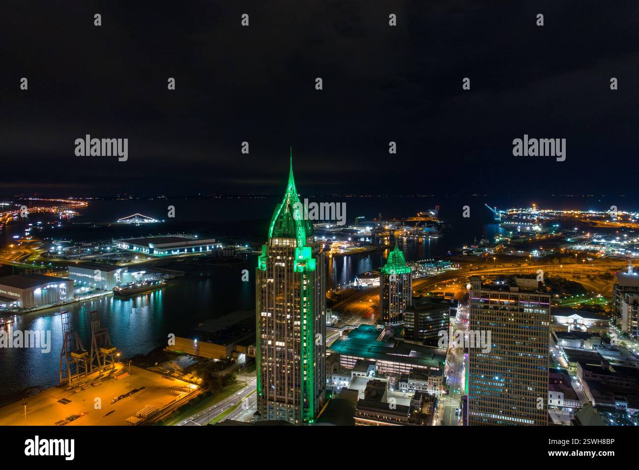 Downtown Mobile, Alabama at night Stock Photo - Alamy