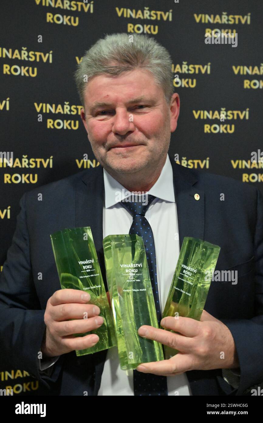 Winmake of the year 2024 competition hi-res stock photography and ...