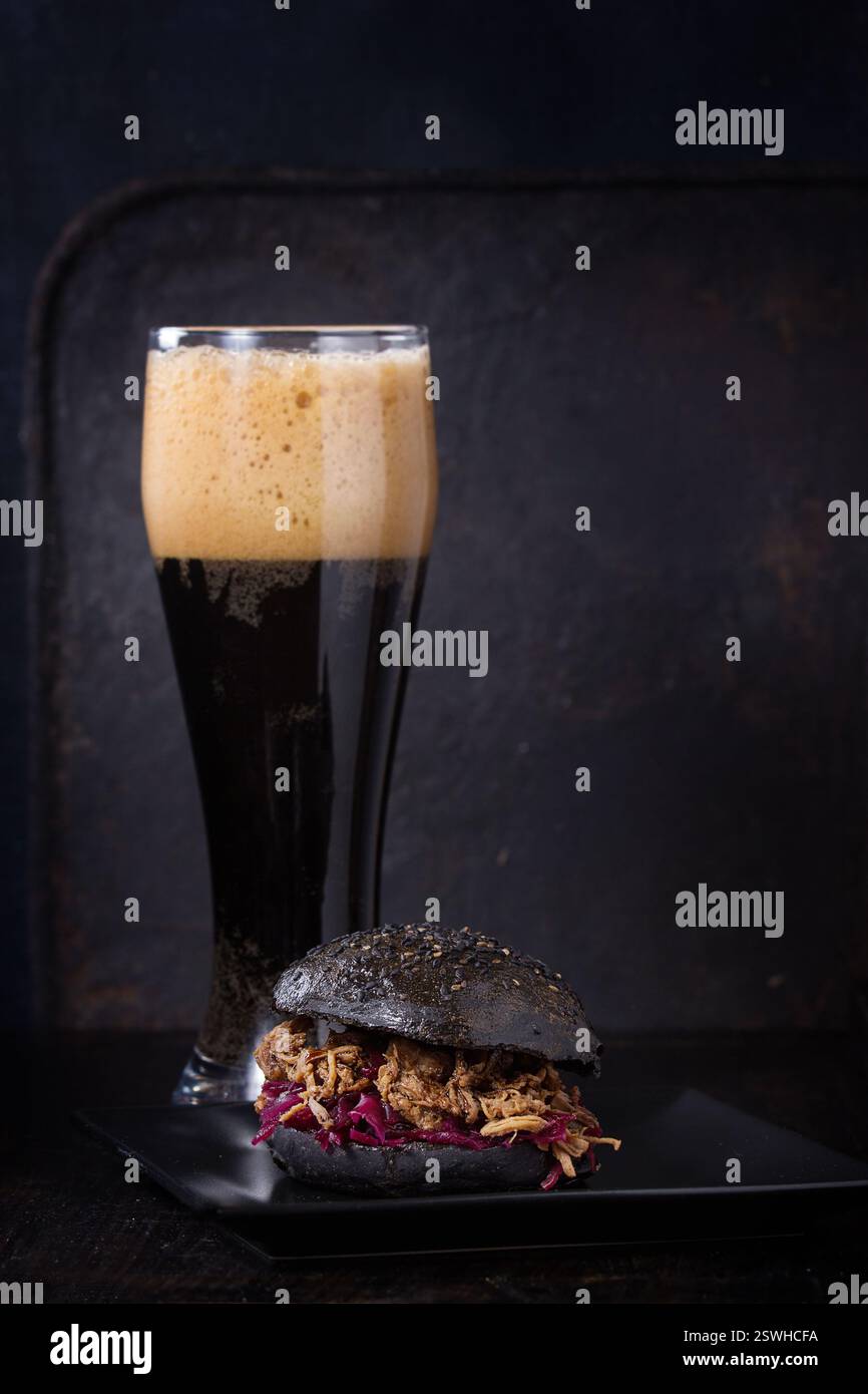 Black burger dark beer hi-res stock photography and images - Alamy