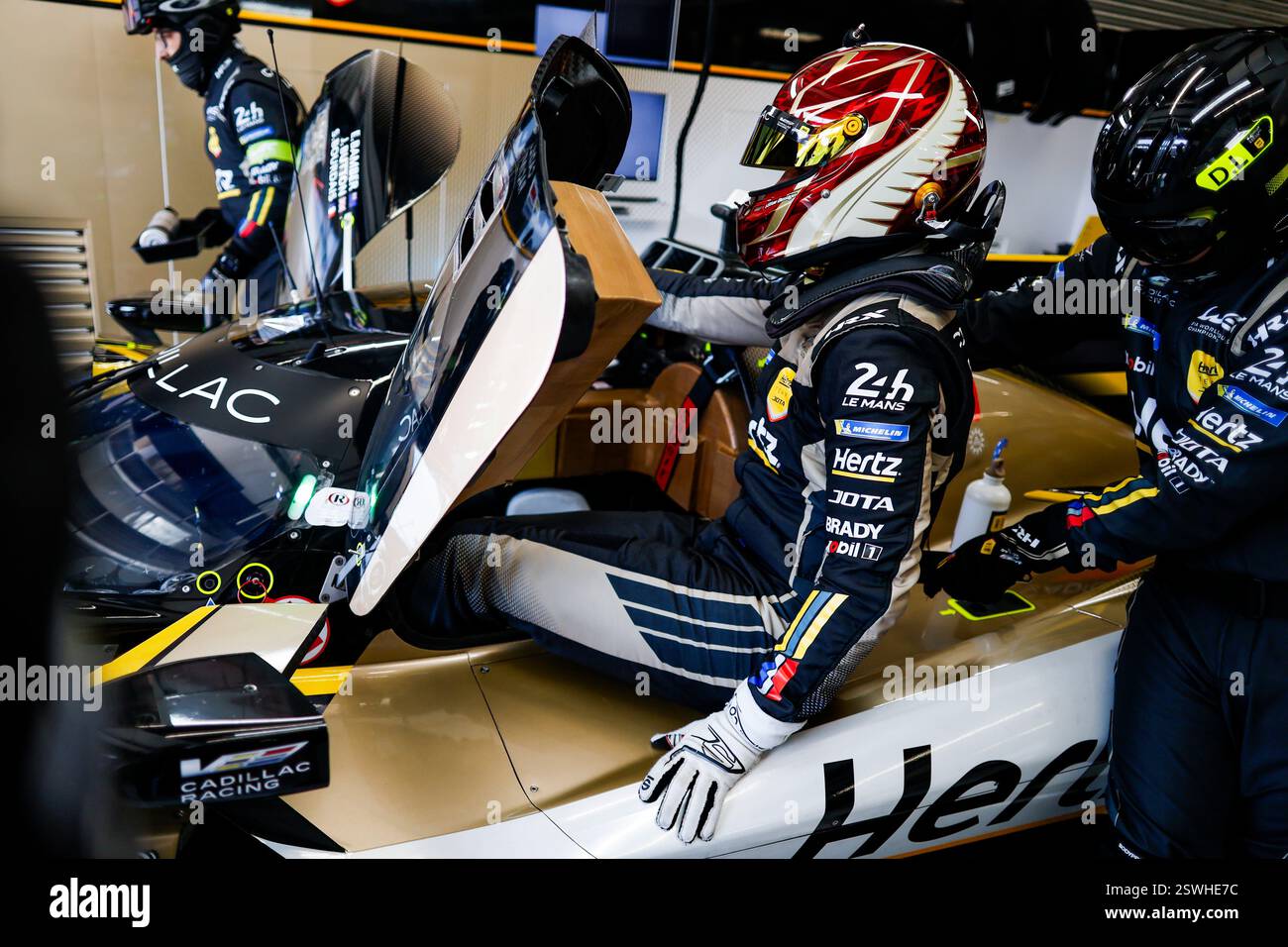 BAMBER Earl (nzl), Cadillac Hertz Team Jota, Cadillac V-Series.R #38 ...