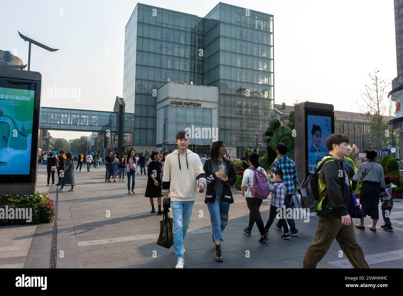 Hangzhou, China, Large Crowd of People, Young Chinese Tourists ...