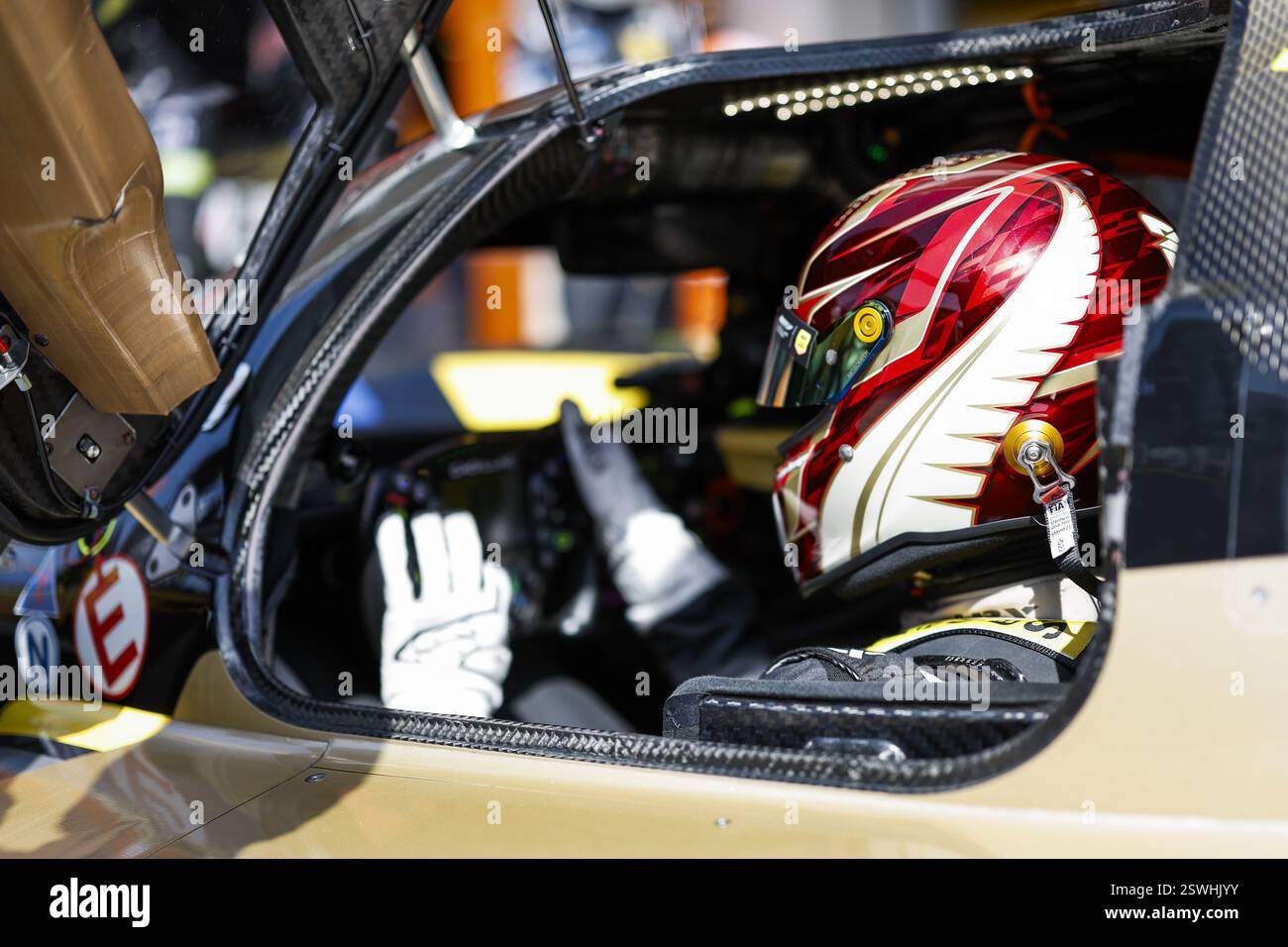 BAMBER Earl (nzl), Cadillac Hertz Team Jota, Cadillac V-Series.R #38 ...