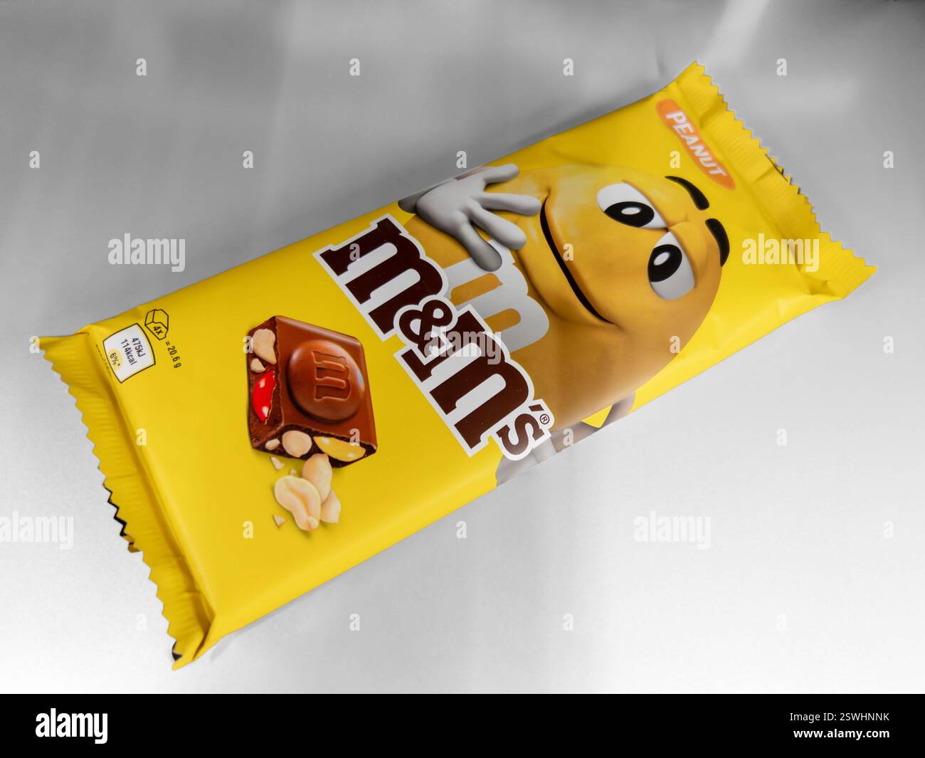 Italy - febbraio 20, 2025: MM'S Peanut Candies chocolate bar, MM'S are ...