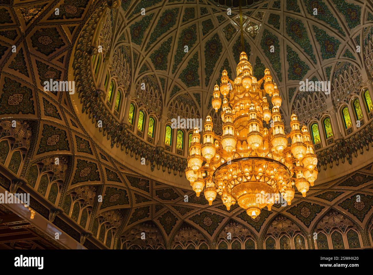 Interior of Sultan Qaboos Grand Mosque in Muscat, Oman Stock Photo - Alamy