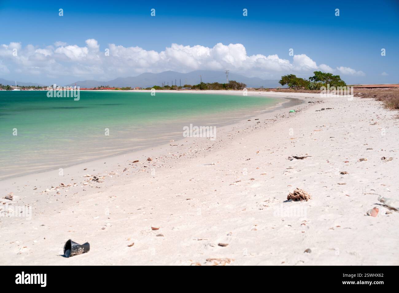 Tropical beach with perfect turquoise water and white sand, Coche ...