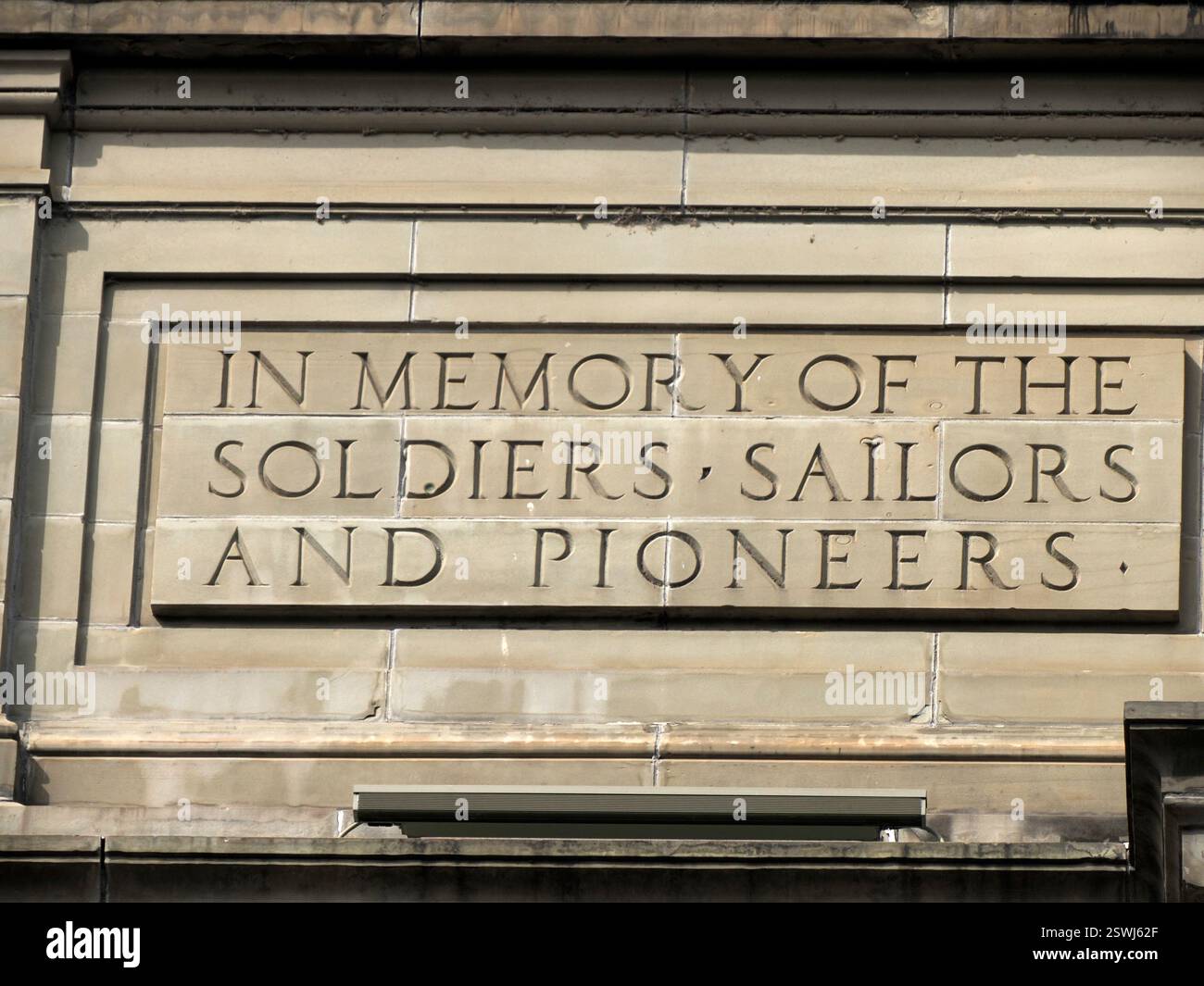 cincinnati hamilton county memorial building detail Stock Photo - Alamy