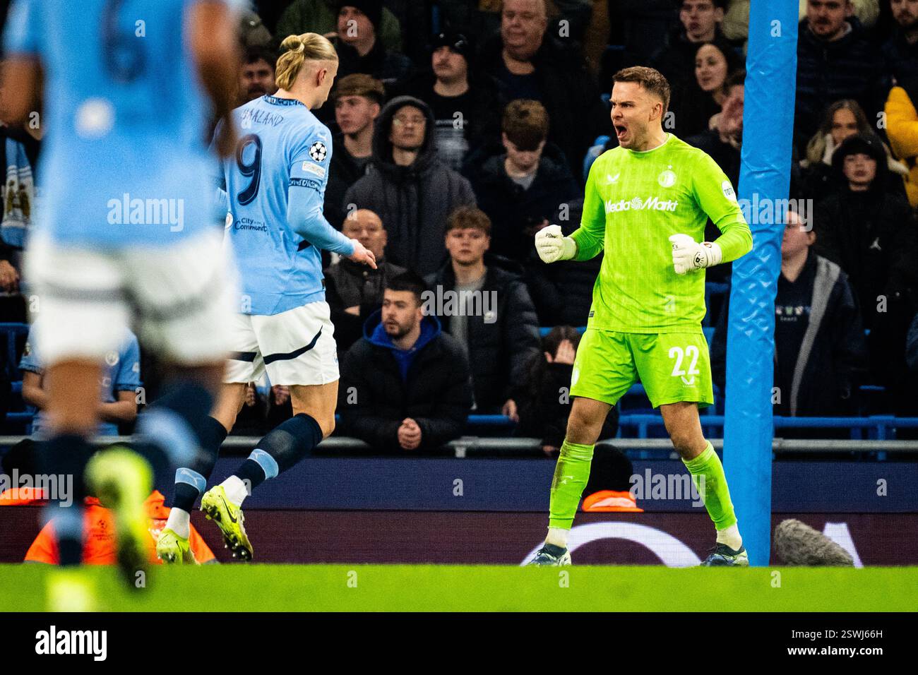 Manchester - Goalkeeper Timon Wellenreuther of Feyenoord during the ...