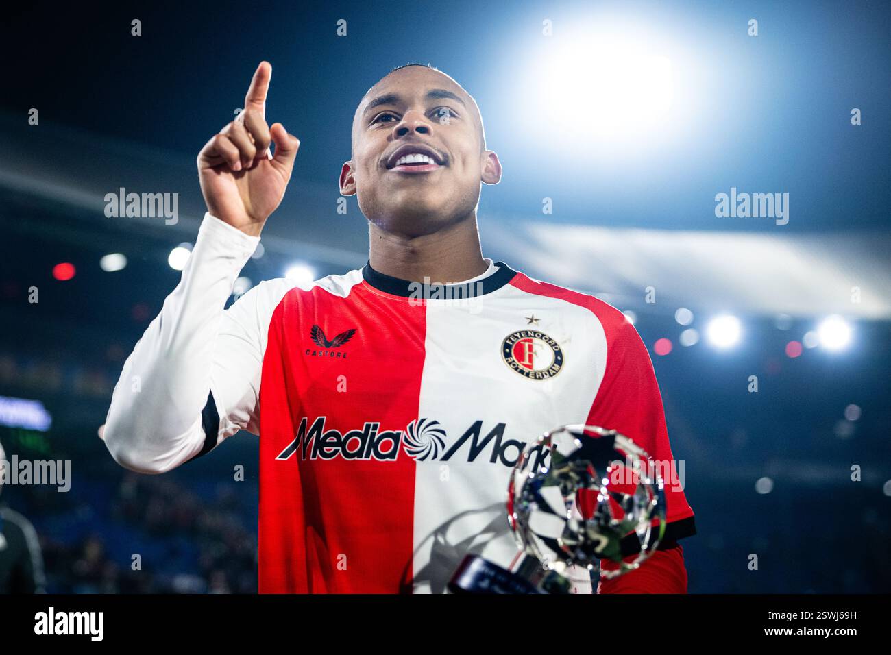 Rotterdam - Igor Paixao of Feyenoord with the Champions League Man of ...