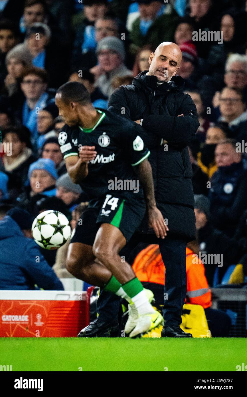 Manchester - Coach Pep Guardiola of Manchester City during the fifth ...