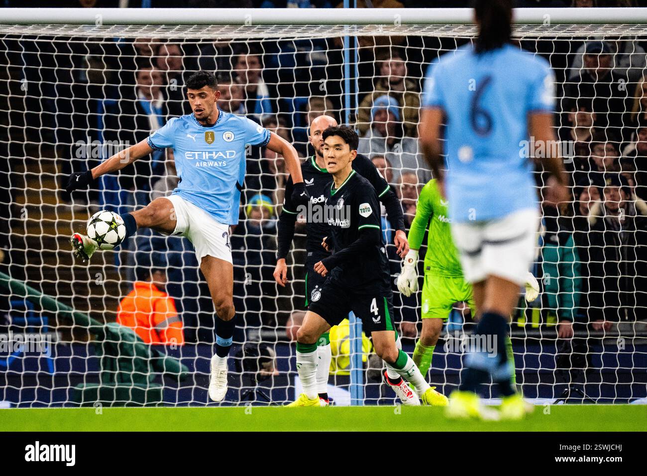 Manchester - Matheus Nunes of Manchester City, In-beom Hwang of ...