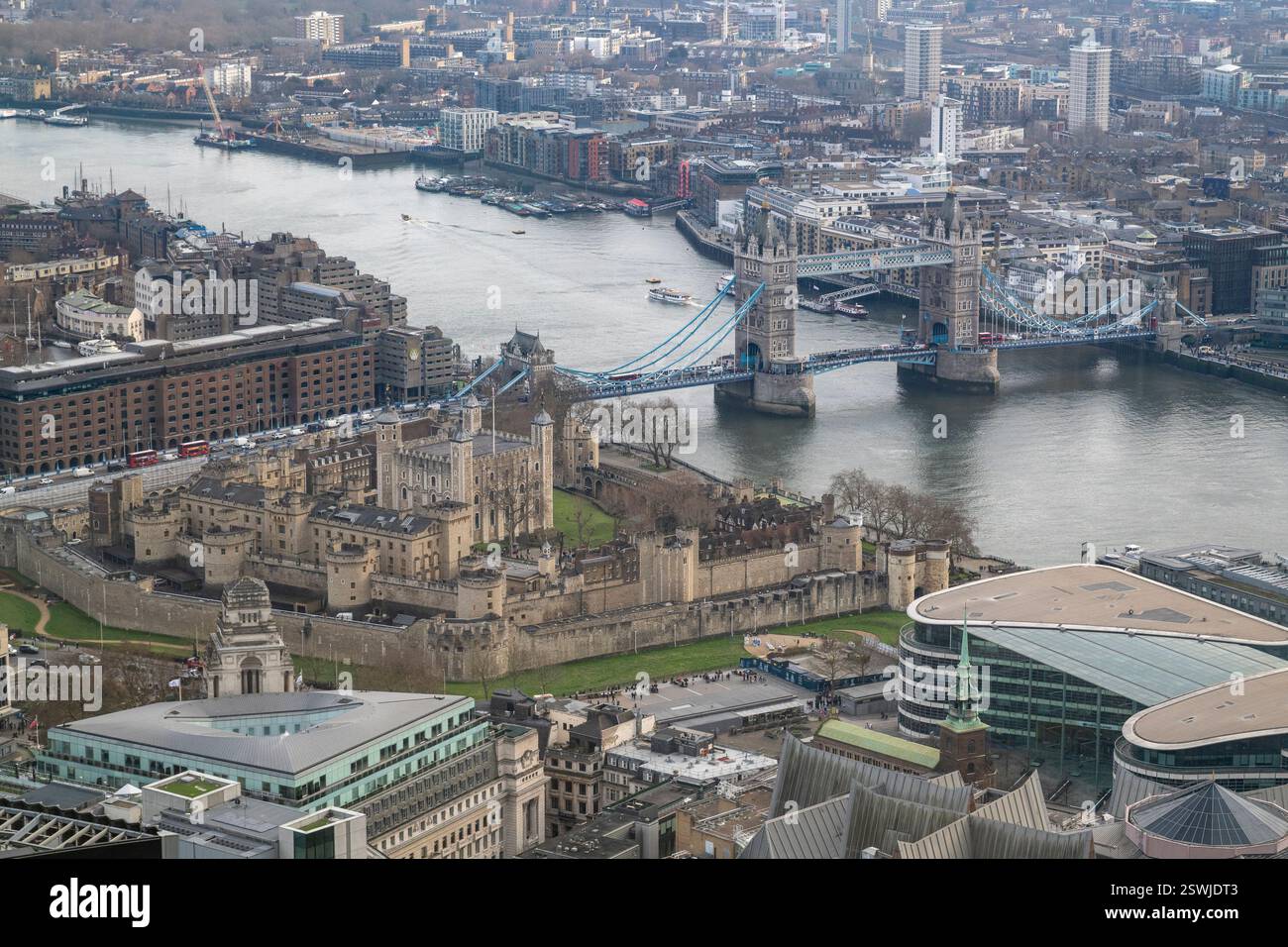 London uk august 2025 platform hi-res stock photography and images - Alamy