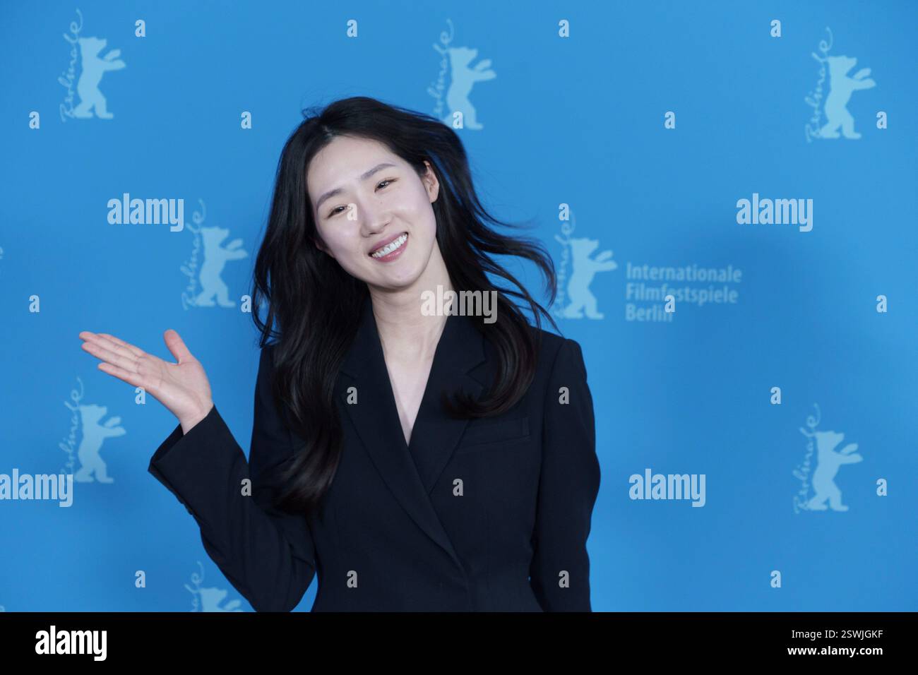 Ha Seong-guk, Kang Soyi, Hong Sang-soo, Yun-hee Cho and Kwon Hae-hyo ...