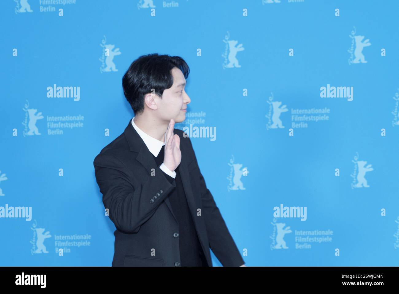 Ha Seong-guk, Kang Soyi, Hong Sang-soo, Yun-hee Cho and Kwon Hae-hyo pose at the "Geu Jayeoni ...