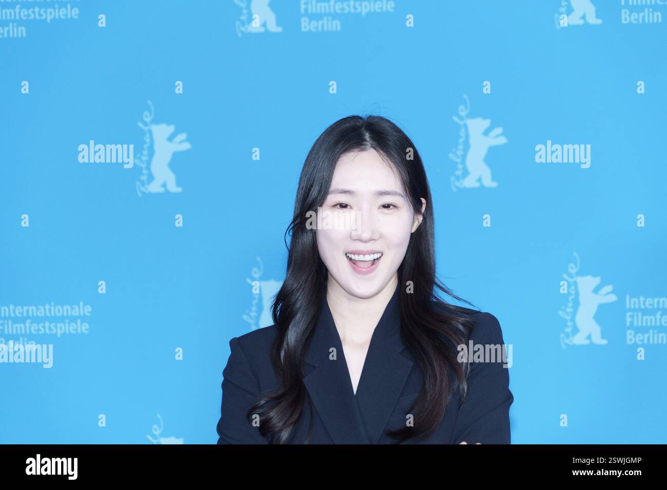 Ha Seong-guk, Kang Soyi, Hong Sang-soo, Yun-hee Cho and Kwon Hae-hyo ...