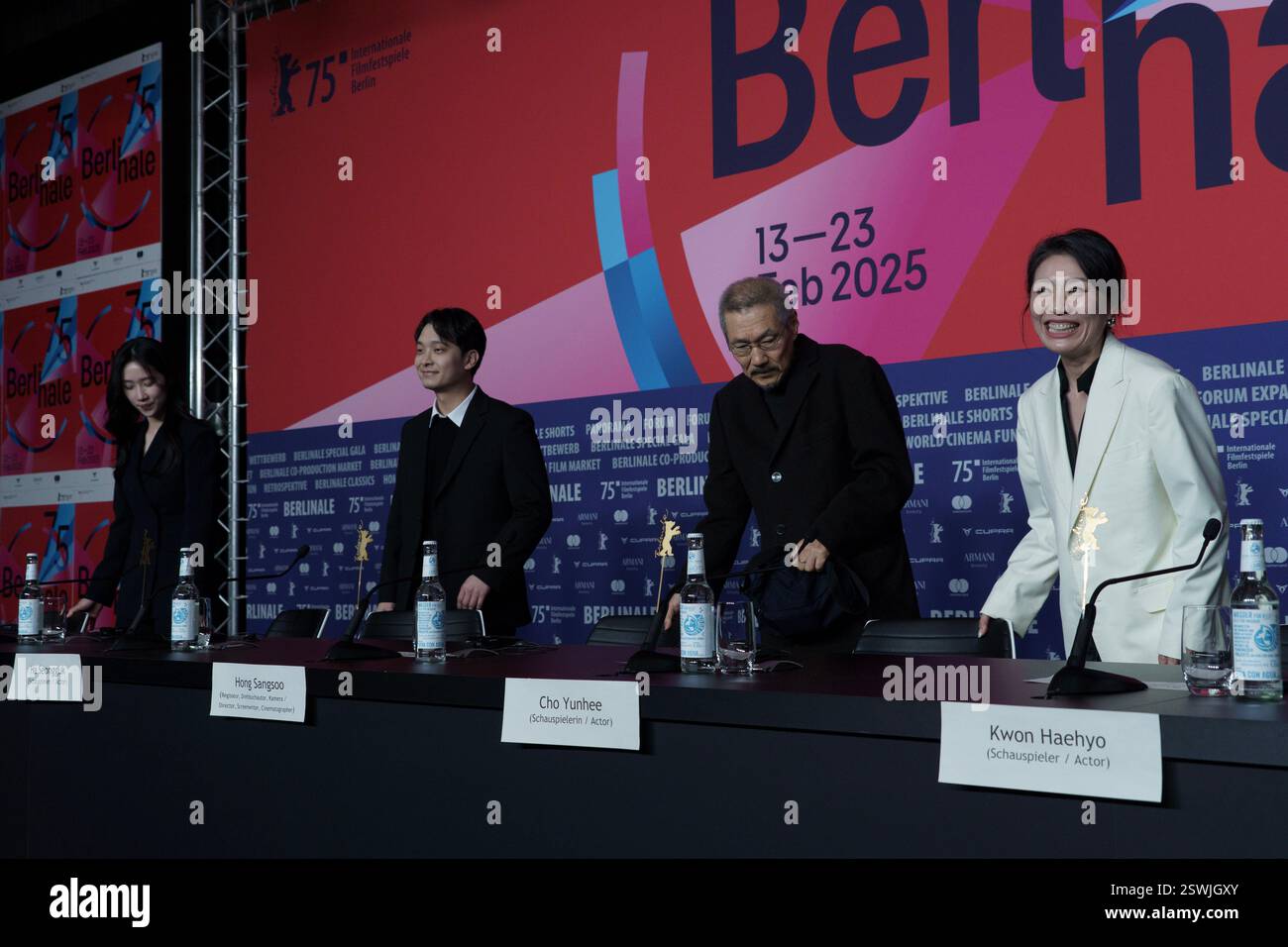 Kang Soyi, Ha Seong-guk, Hong Sang-soo, Yun-hee Cho, Kwon Hae-hyo and ...