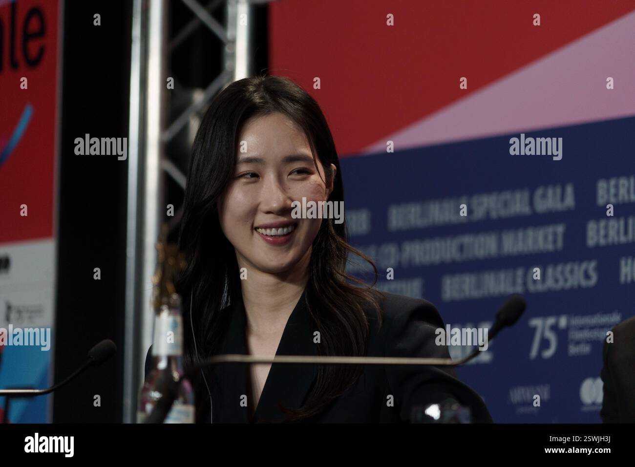 Kang Soyi, Ha Seong-guk, Hong Sang-soo, Yun-hee Cho, Kwon Hae-hyo and ...