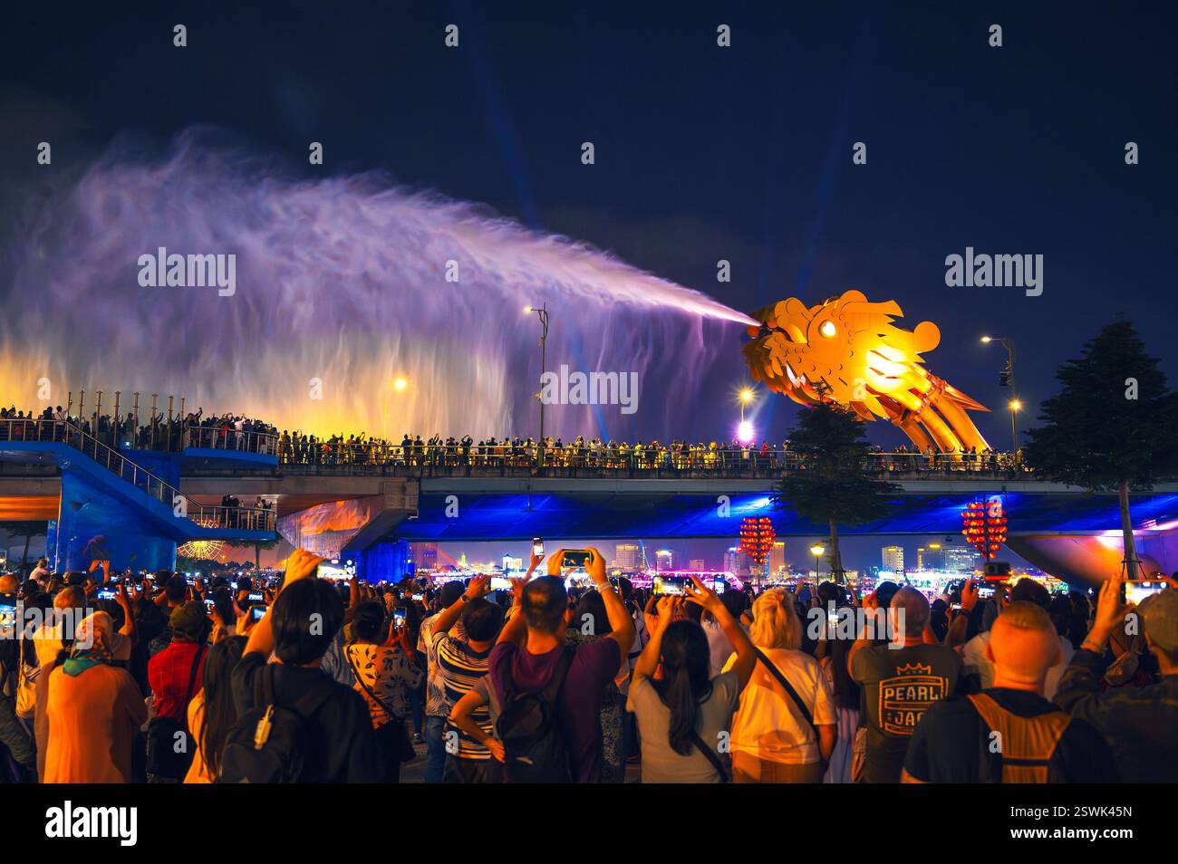 Fire water show on Dragon Bridge or Cau Rong Bridge in Da Nang in ...