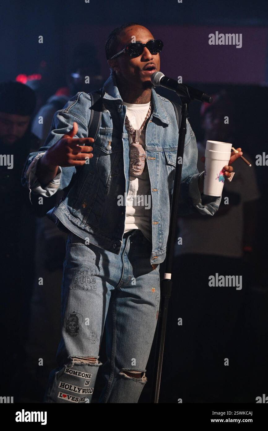 Fort Lauderdale FL, USA. 20th Feb, 2025. Loe Shimmy performs during his ...
