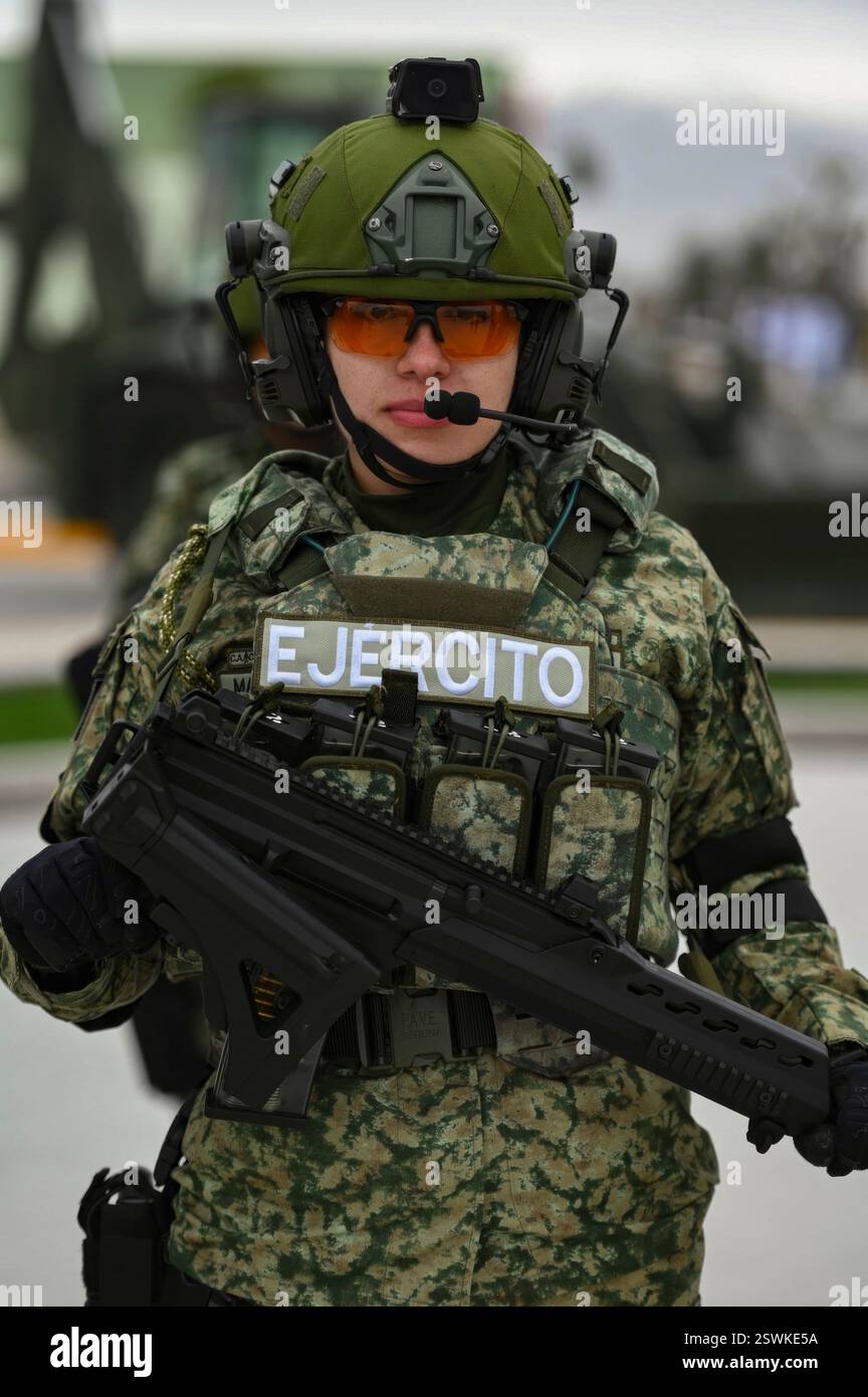 Cerralvo, Mexico. 19 February, 2025. A female Mexican soldier with the ...