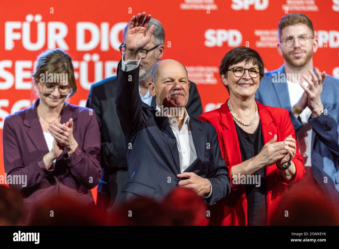 Wahlkampftour SPD am 21.02.2025 in der Westfalenaalle in Dortmund Sarah ...