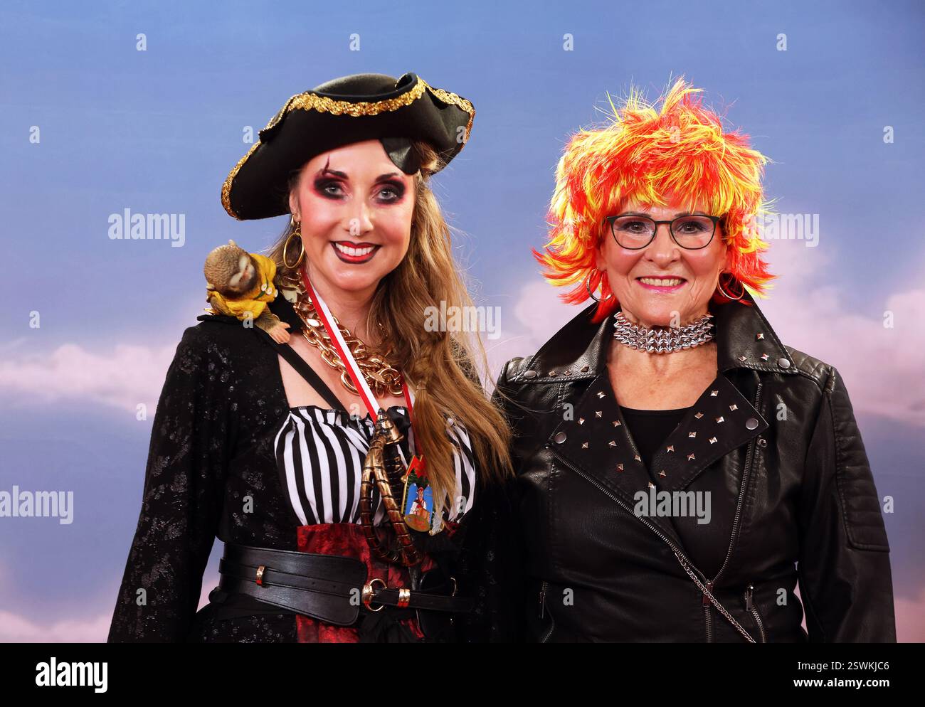 21 February 2025, Bavaria, Veitshöchheim: Anna Stolz (Freie Wähler, l ...