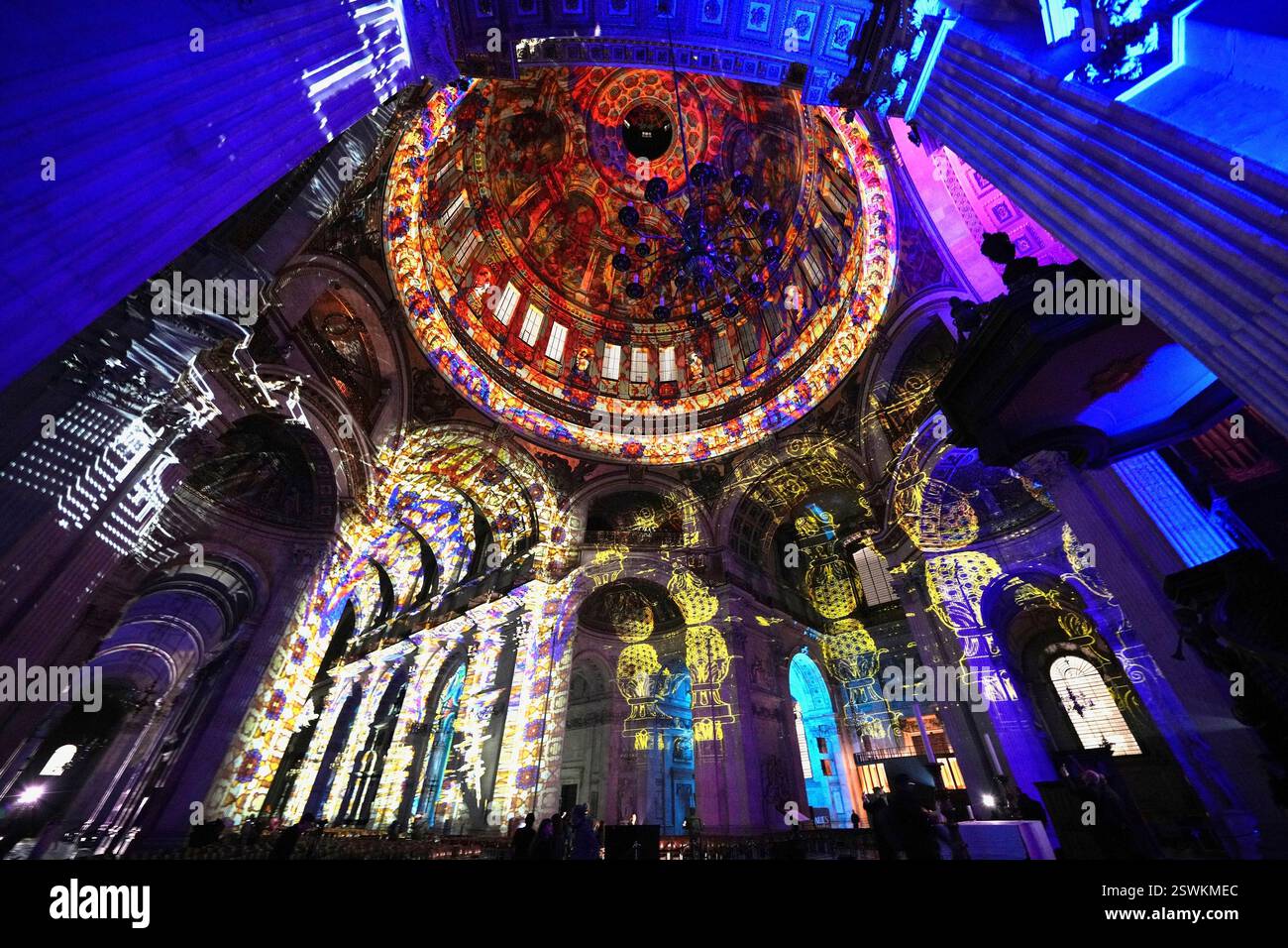 Sound and light show, 'Luminous', created by St Paul's Cathedral in ...