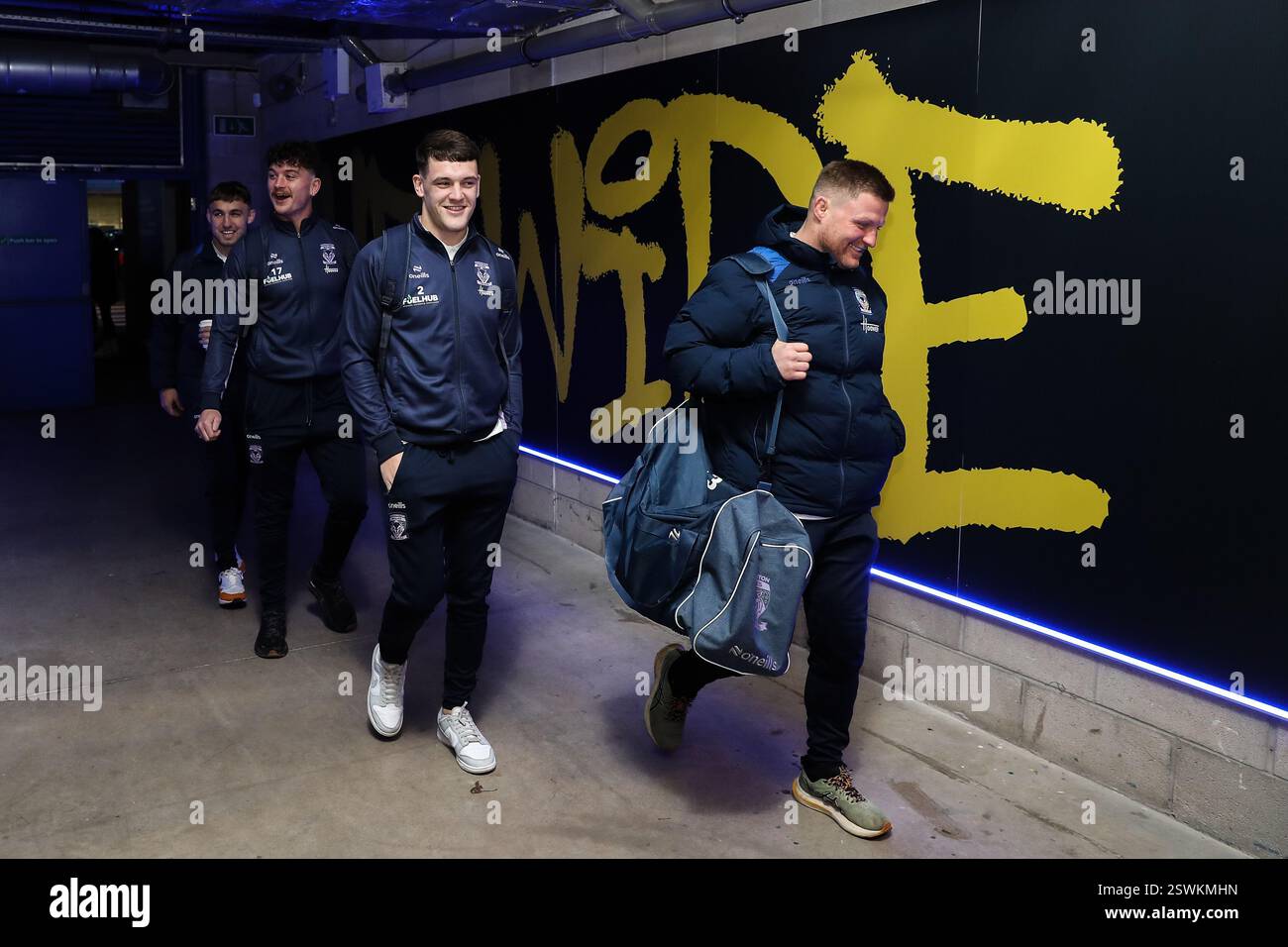 Warrington Wolves players arrive ahead of the Betfred Super League ...