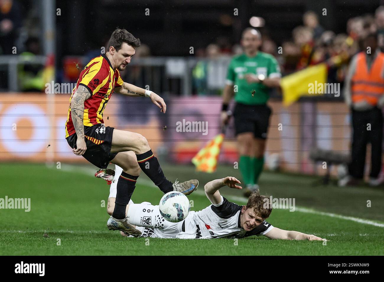 Mechelen, Belgium. 21st Feb, 2025. Mechelen's Benito Raman and STVV's ...