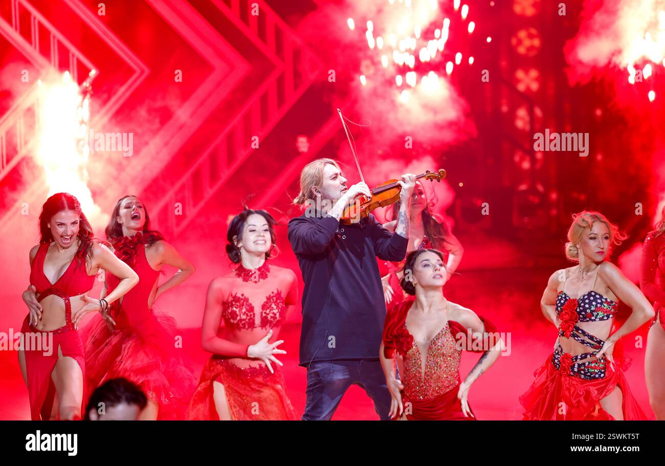 Cologne, Germany. 21st Feb, 2025. Star violinist David Garret plays in ...