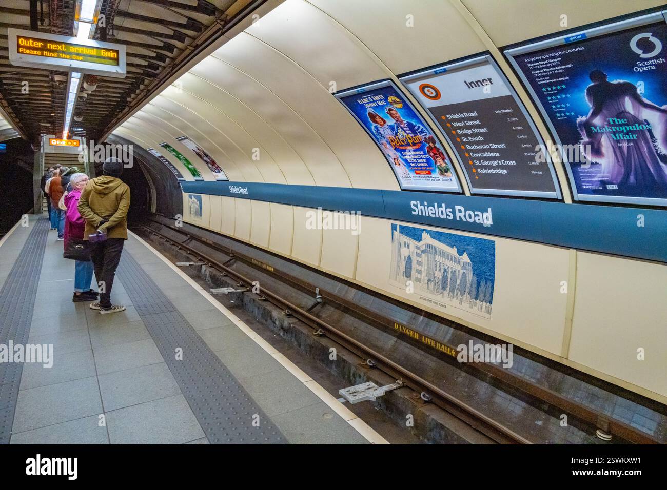 Shields Road underground station on the Glasgow underground Stock Photo ...