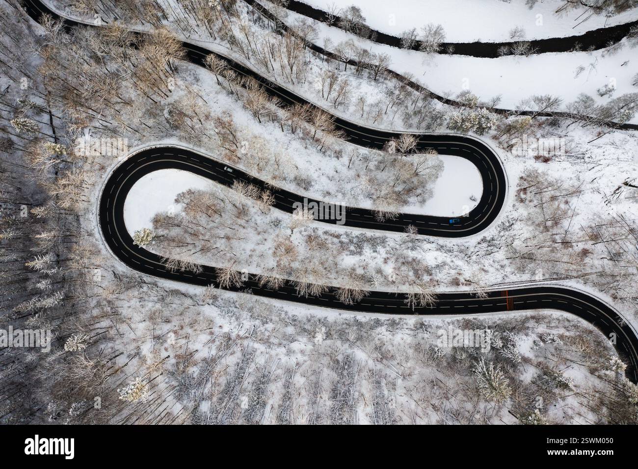 Aerial view picturesque meandering hi-res stock photography and images ...