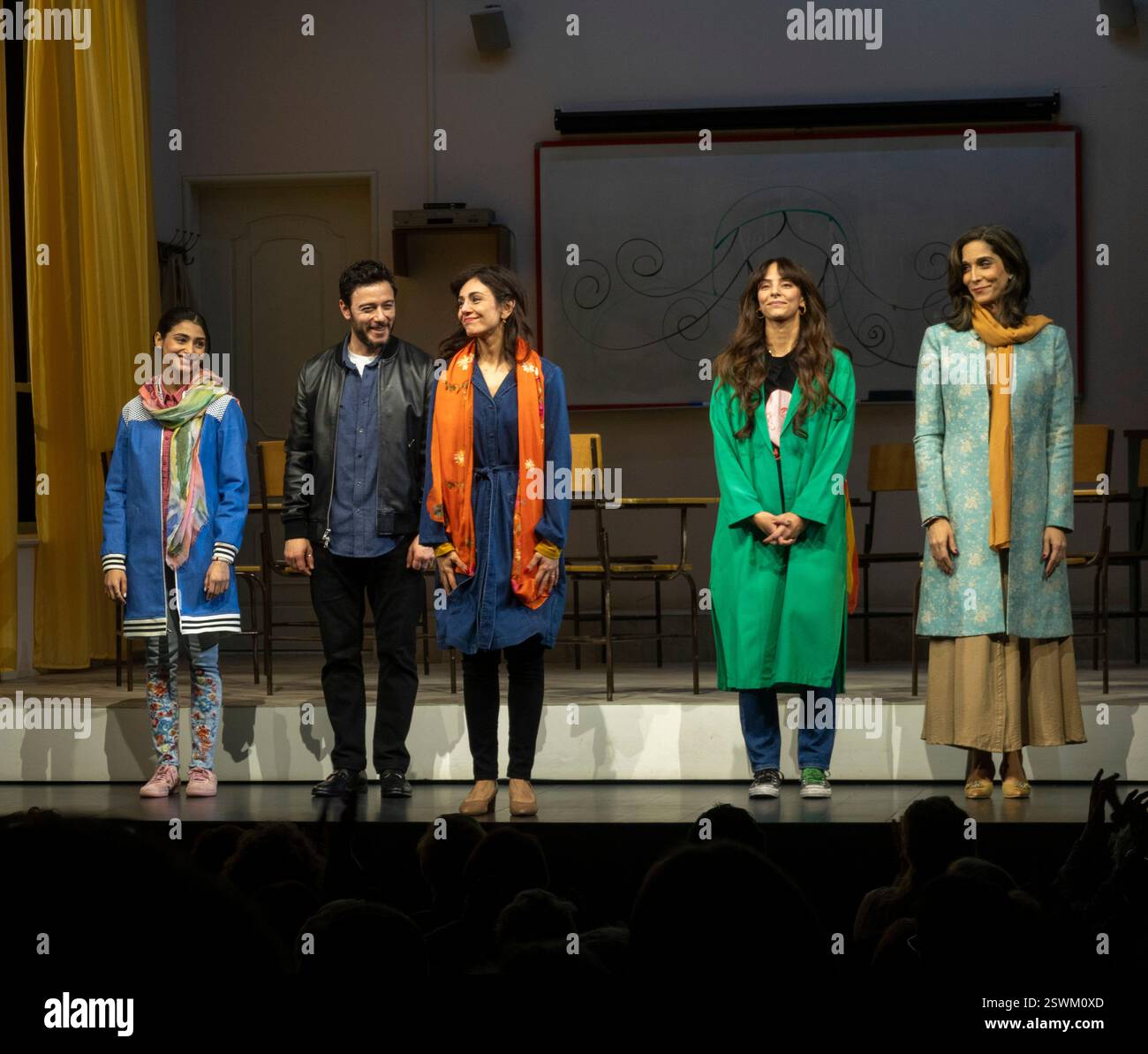 Curtain call for Sanaz Toossi's play "English", Todd Haimes Theatre ...