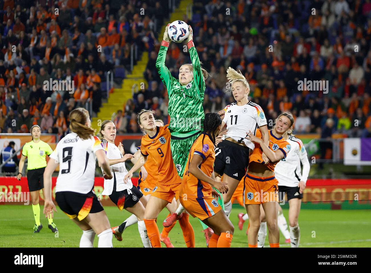 21 February 2025, Netherlands, Breda: Soccer, Women: Nations League A ...
