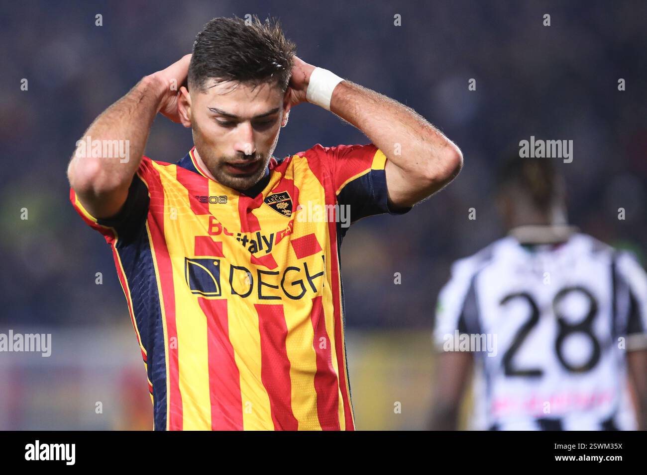 Lecce, Italy. 21st Feb, 2025. Santiago Pierotti of US Lecce looks ...