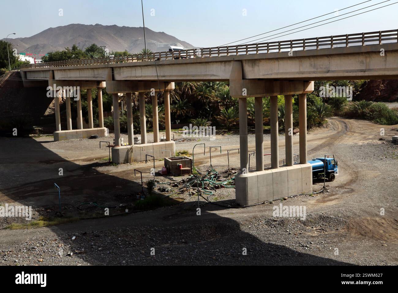 Fanja Bridge over Wadi Fanja - Al - Hadith Fanja Oman Stock Photo - Alamy