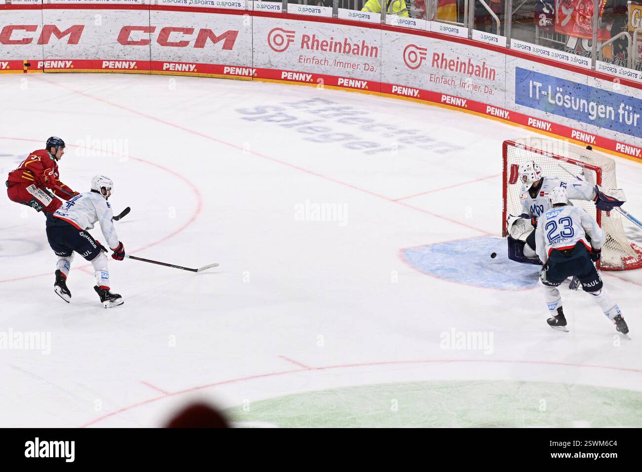 Eishockey DEL - 24/25 - 47. Spieltag: Düsseldorfer EG vs Adler Mannheim ...