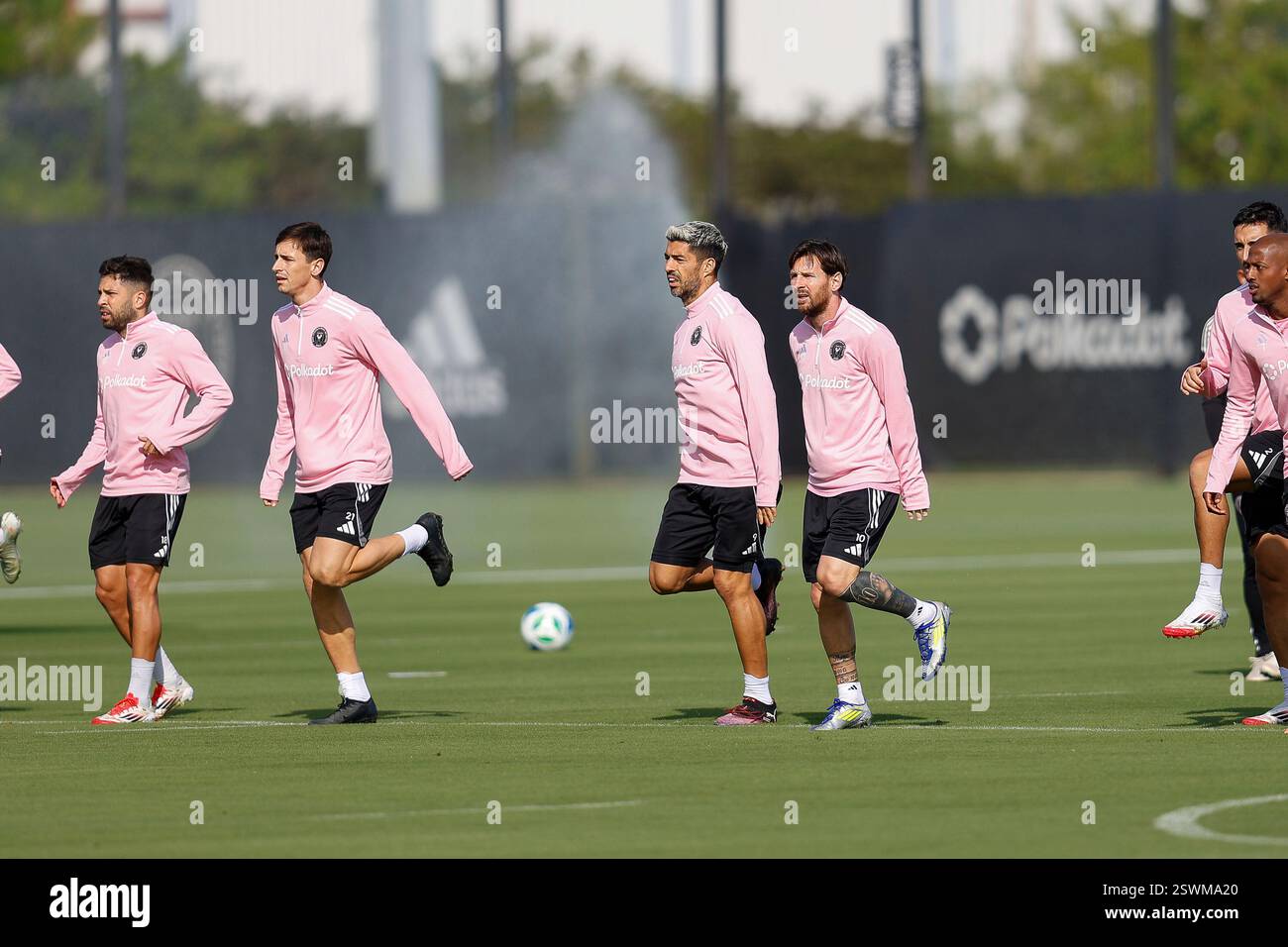 FORT LAUDERDALE, FL - FEBRUARY 21: Inter Miami CF forward Lionel Messi ...