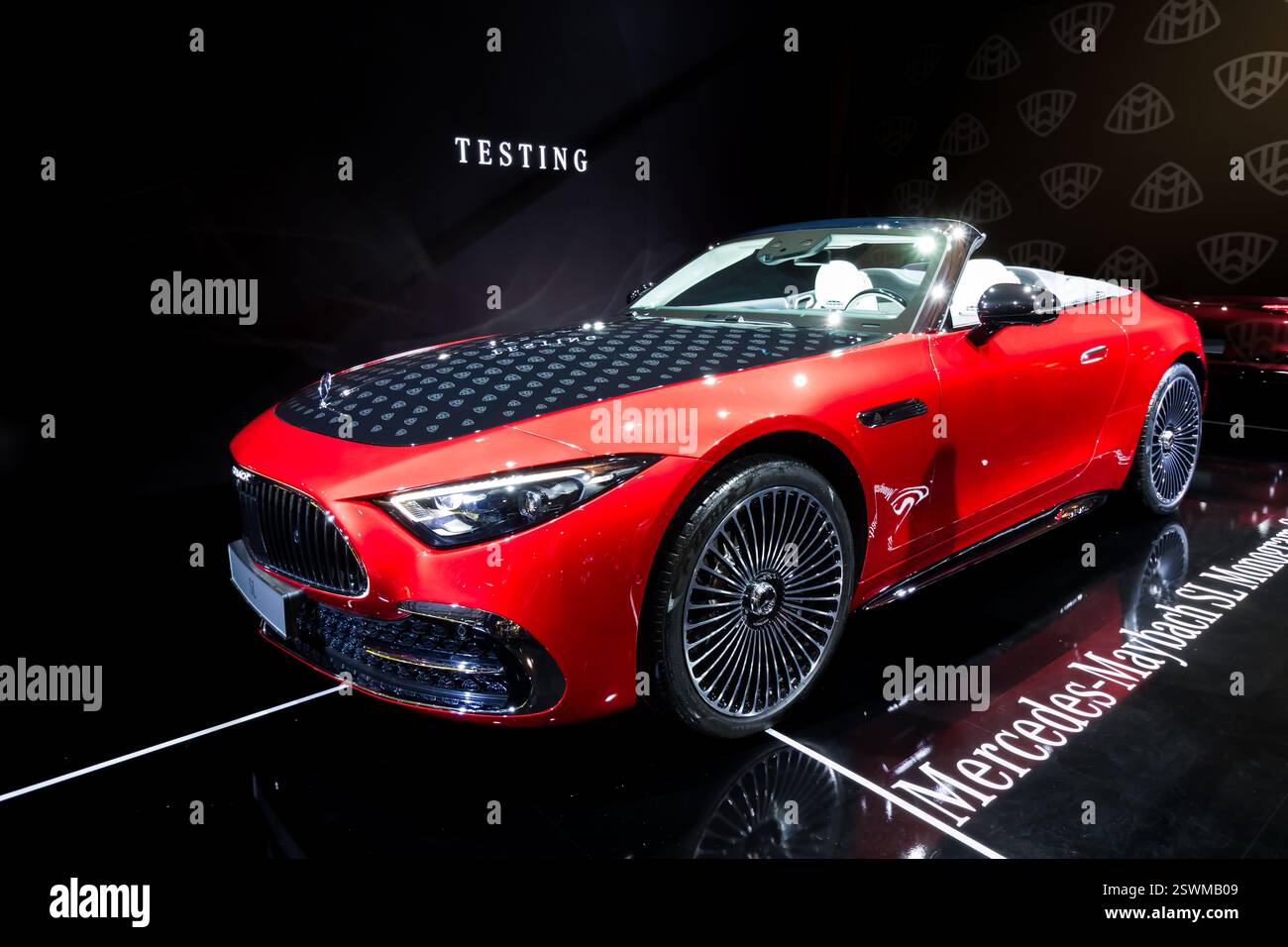 Mercedes Maybach SL 680 Monogram Series (2026) sports car at the ...