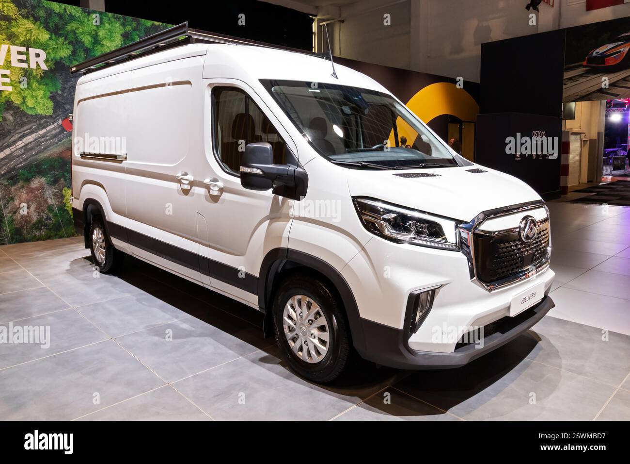 Maxus edeliver 9 hi-res stock photography and images - Alamy