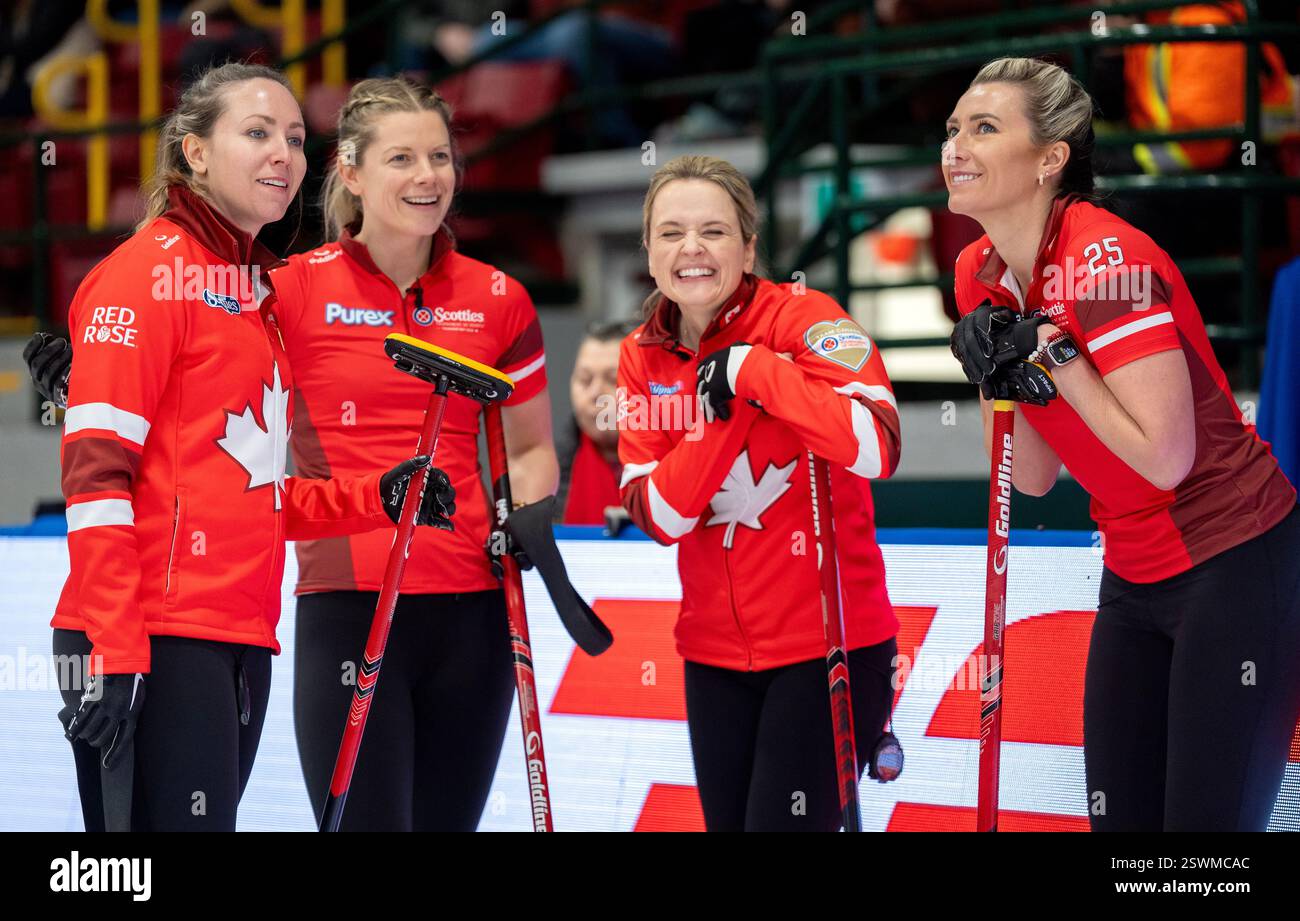 Thunder Bay, Canada. 19th Feb, 2025. Team Canada (left to right) Rachel ...