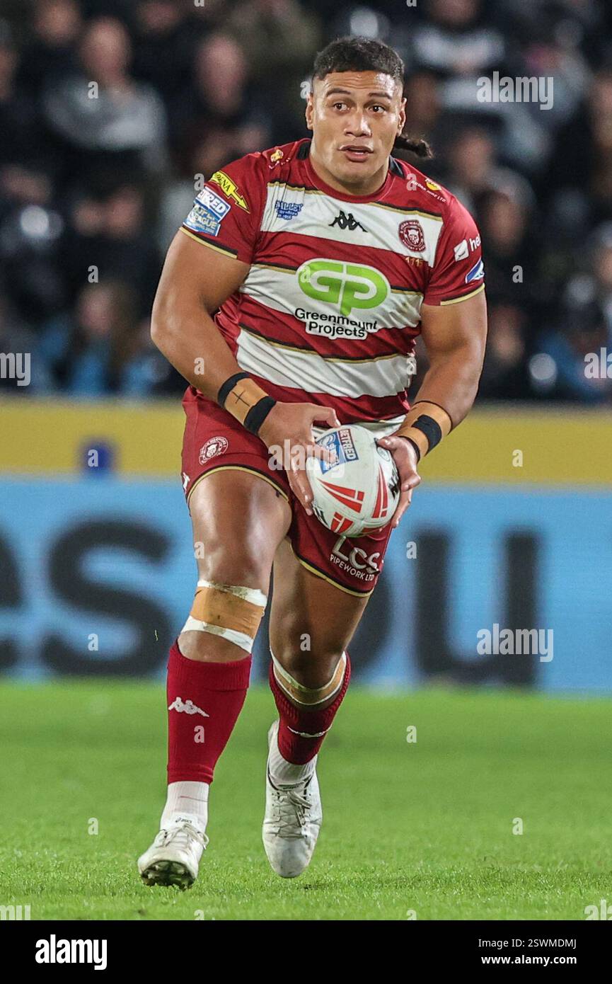 Hull, UK. 21st Feb, 2025. Patrick Mago of Wigan Warriors during the ...