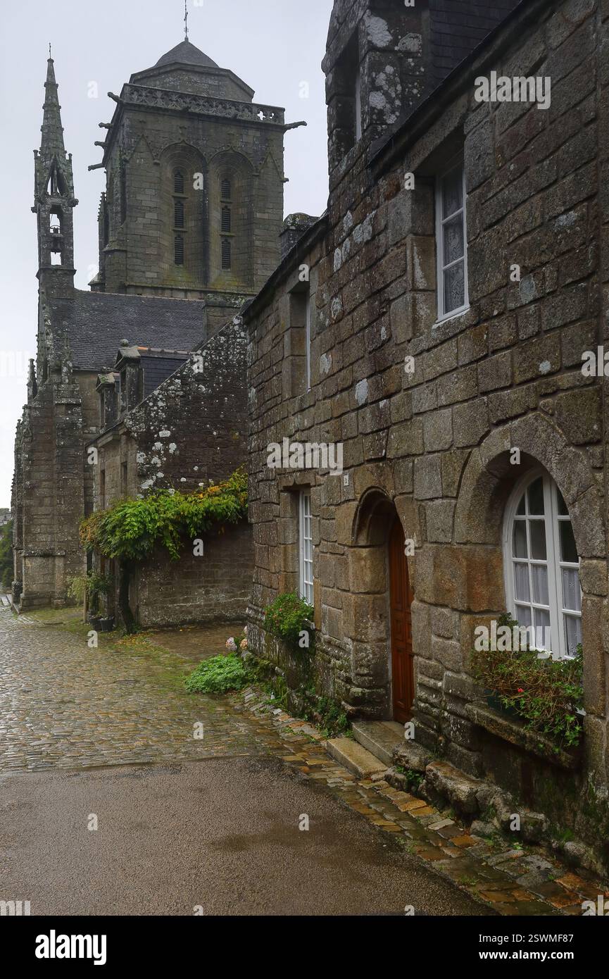 311 Granite front of Rue St.-Maurice Street east side buildings, Chapel ...