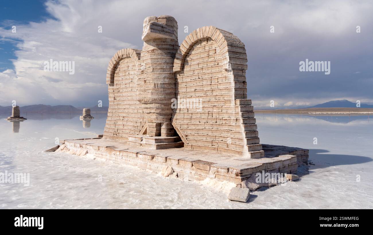 Salt sculpture in the Salar de Uyuni - Bolivia Stock Photo - Alamy