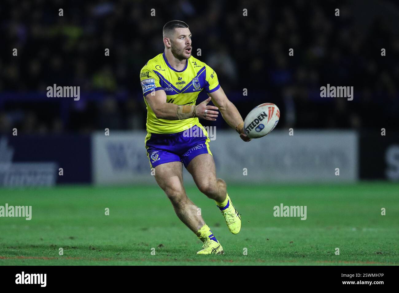 Warrington, UK. 21st Feb, 2025. Danny Walker of Warrington Wolves ...